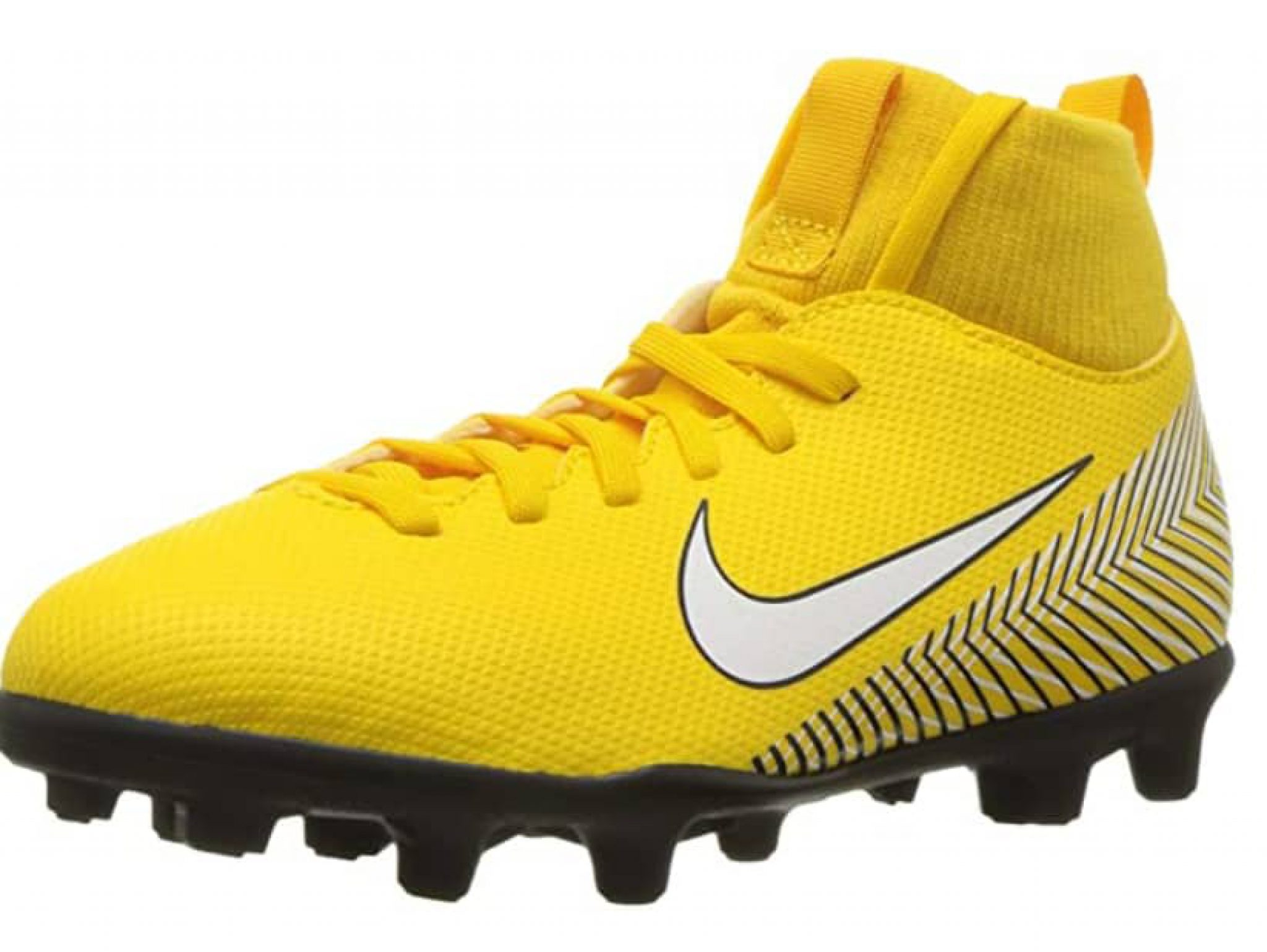 18 Best Football Shoes in India